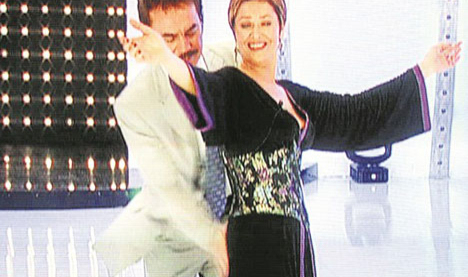 Akil Adam Orhan Gencebay Kadın Sanatçılara Ahlak Sattı - Haberler ...