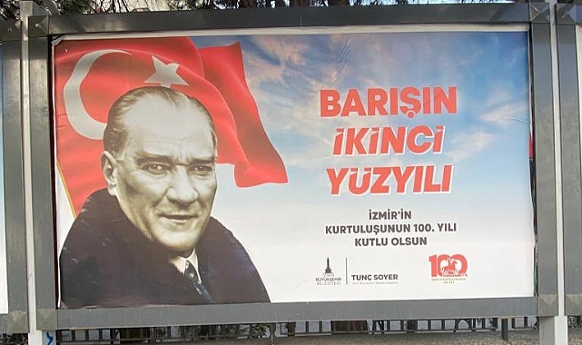 İYİ Partili Müsavat Dervişoğlu'ndan CHP'li Tunç Soyer'e Sert Tepki ... İYİ Partili Müsavat Dervişoğlu'ndan CHP'li Tunç Soyer'e Sert Tepki ...