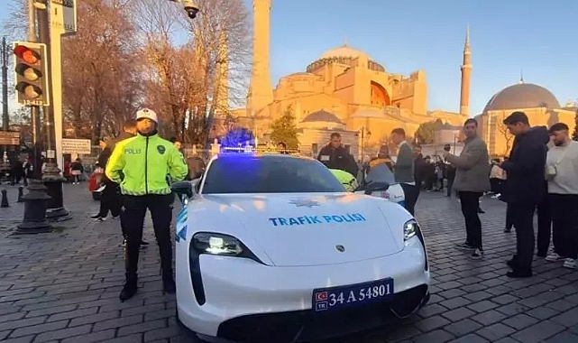 İstanbul'daki Polis Memurları İktidarın 'Polise Lüks Araç' Şovundan ...